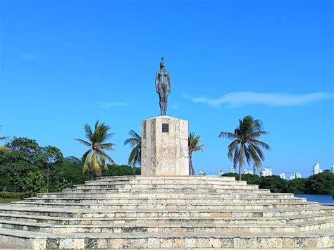 Monumento India Catalina — Reviews Tips And Photos 2026