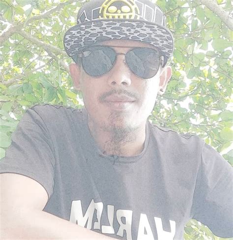 Pussy ချွဲချွဲတုံးကြီးကွာ😂 Facebook