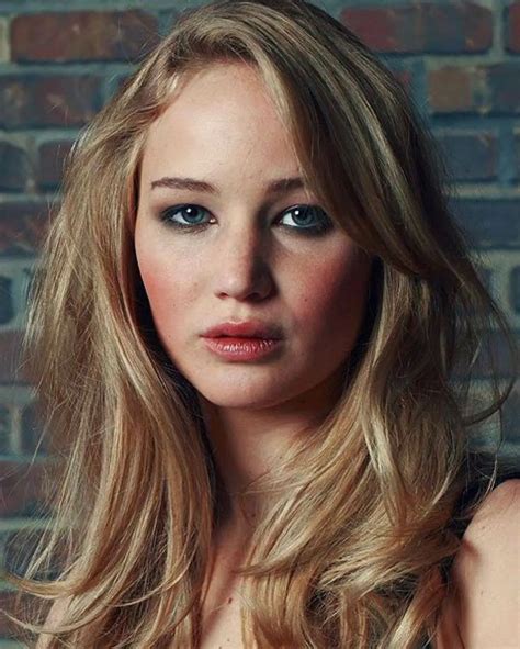 Sexy Jennifer Scrolller