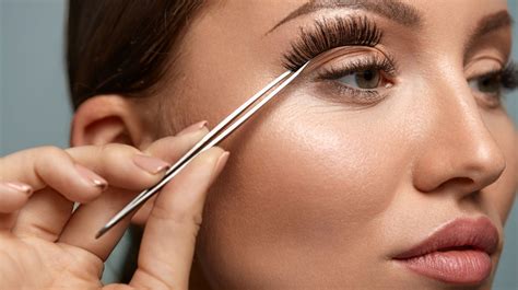 How To Apply False Eyelashes Makeup Tutorial Mugeek Vidalondon