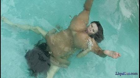 Underwater Sex 10 Pics XHamster