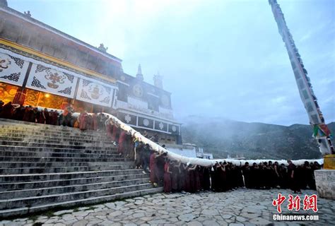 哲蚌寺展佛 拉萨雪顿节拉开序幕 组图 图片中国 中国网