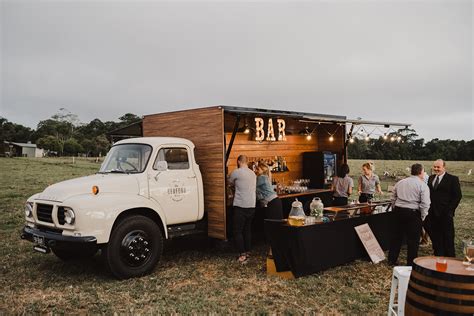 Why You Should Consider A Mobile Bar Local Suppliers For Your Country