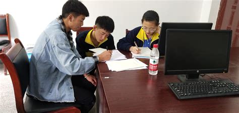 学党史办实事，守初心担使命 ——数学与大数据学院学生第一党支部开展“我为群众办实事”之校园教学一对一活动 数学与大数据学院