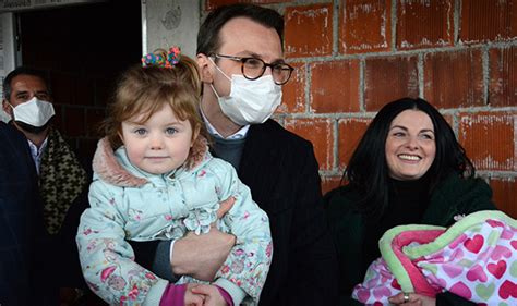 Петковић обишао породицу Вуковић и обећао додатну помоћ Канцеларија за Косово и Метохију