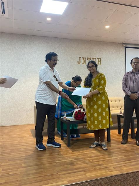 Hackathon Jntuh Innovation Entrepreneurship Teamwork Mentorship