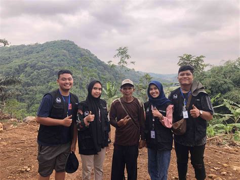 Mahasiswa Ipb Meninjau Perkebunan Manggis Di Desa Cijengkol Kabupaten Subang Jawa Barat