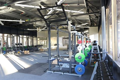 University Of California Irvine Gym Installation Power Lift