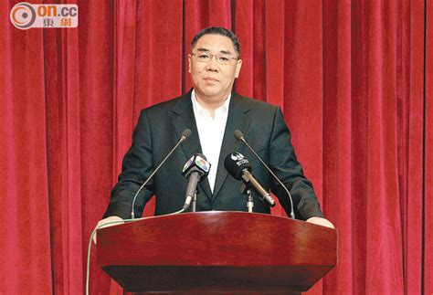 崔世安赴京 準備接任命狀 東方日報