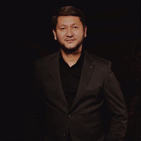 24 31 Қаңтар менің салонымда кез келген сложное окрашивание 30000 тг 😮😮