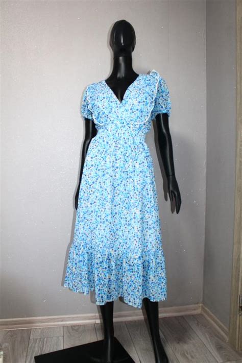 Сукня Select — ціна 210 грн у каталозі Сукні міді Купити жіночі речі за доступною ціною на Шафі