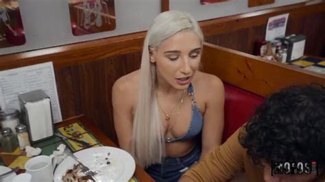 Carioca Porn Blonde Fucking With Lover Inside The Bar Bathroom Cnn Amador