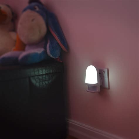 Plug In LED Night Light With PIR Sensor