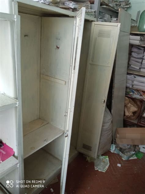 Стелажі металеві полиц з ДСПі деревяні шафа металева і деревяна 400 грн Торгово виставкове