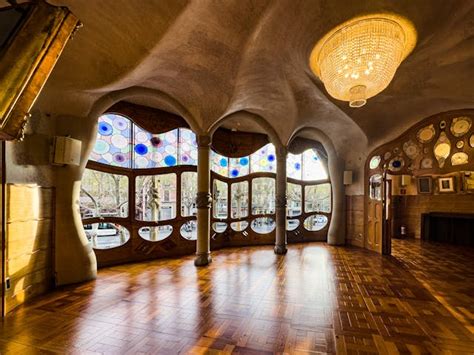 Los Edificios Más Emblemáticos De Barcelona Que Marcan Tendencia