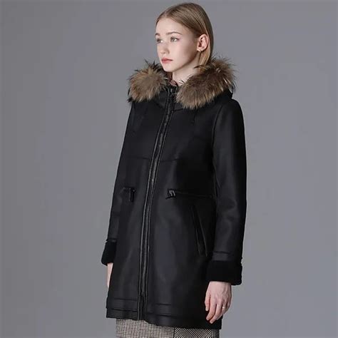 포스티 르오트 프리미엄 윈터에디션 천연라쿤퍼 트리밍 후드 코트