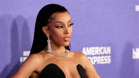 Nsfw Doja Cat Celebrates Her Birthday Topless With Dreezy Wgci Fm