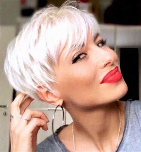16 Platinum Blonde Short Hair Cuts Short Hair Color Ideas Short