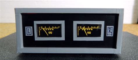 Analog Style Vu Meter With Arduino And Oled Display