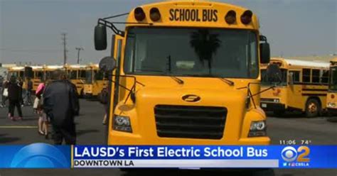 Lausd Unveils Its First Electric School Bus On Thursday Cbs Los Angeles