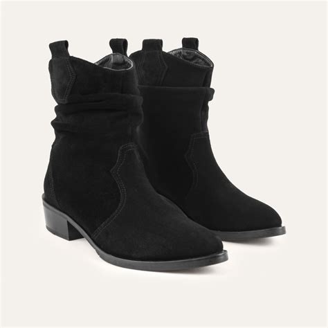 SÜet Kovboy Bot Mudo