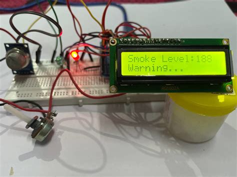 Smoke Detector Alarm Using Arduino And Mq135 Gas Sensor