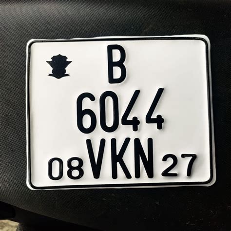 Jual Plat Nomor Kotak Plat Nomor Motor Vespa Putih Shopee Indonesia