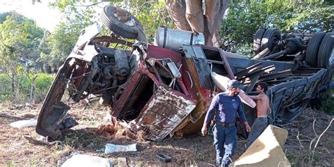 Tres Aparatosos Accidentes En Municipios De Oaxaca El Imparcial De Oaxaca