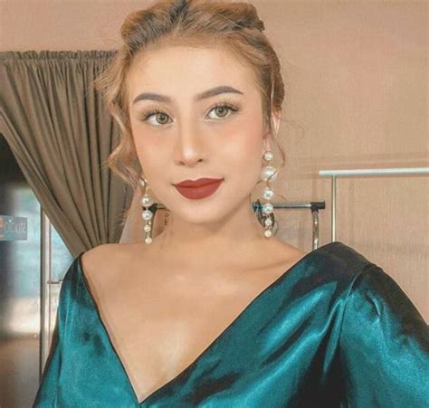 Profil Dan Biodata Awkarin Plus Foto Terbaru Lengkap Gudangpemain™