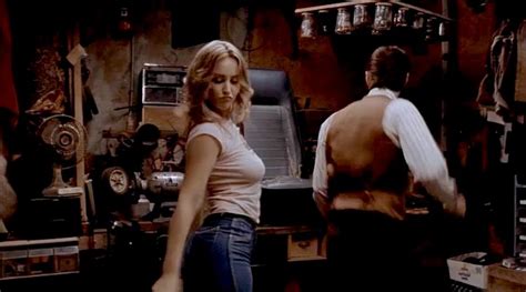 Nackte Aimee Brooks In The Hillside Strangler