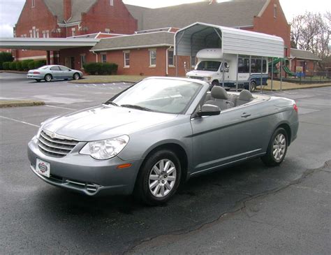 Exploring The Components Of The 2009 Chrysler Sebring Convertible A