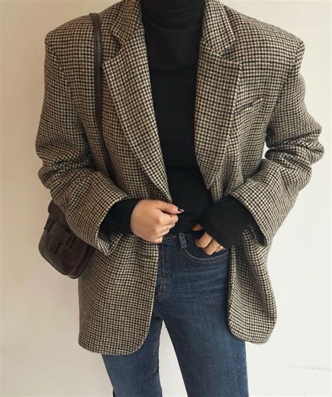 꾸안꾸룩매력폭발 지금부터겨울까지 쭉 고퀄핏감이런퀄리티라니가을신상체크자켓데이트룩하객룩데일리룩예쁜핏감과 라인감미디자켓하프자켓체크자켓정장자켓 에이블리