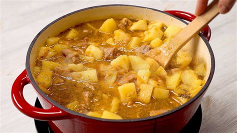 Тушеная картошка с мясом Рецепт от Всегда Вкусно