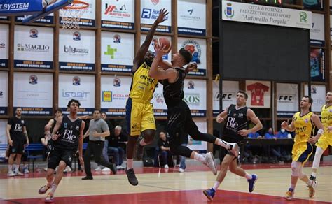 Ble Juvecaserta Academy Accede Alla Gara 3 Dei Playoff
