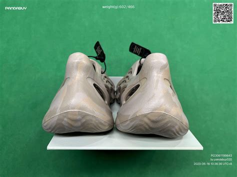 Qc ¥140 Lw Batch Yeezy Foam Runner Stone Sage From A1 R