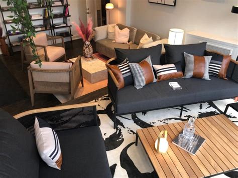 Navigating The Evolution Of Procurement Management Trends In Toronto