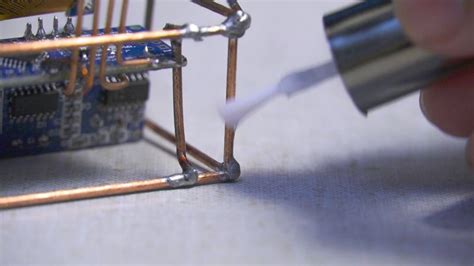 Arduino 小制作：超声波数显标尺 Arduino 实验室