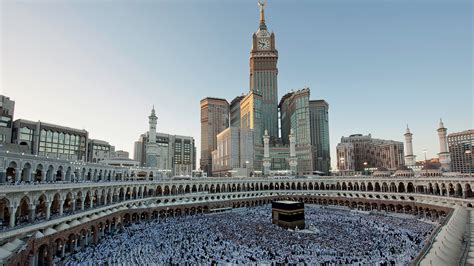 Makkah Royal Clock Tower Protenders