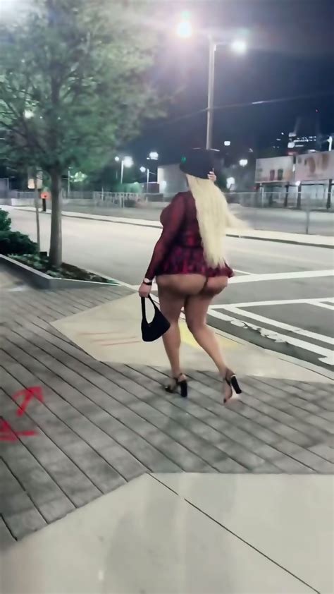Moriah Mills New Walking With Sex Eporner