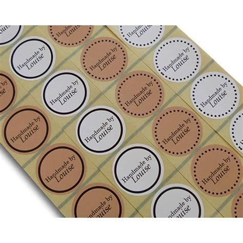 Customised Round Shape Lables At Best Price In Noida Hora Art Centre Private Limited