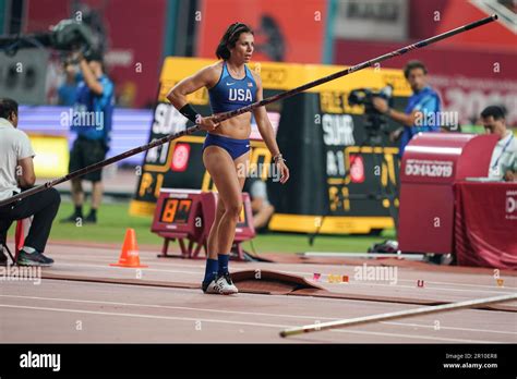 Jennifer Suhr Participating In The Pole Vault At The Doha 2019 World