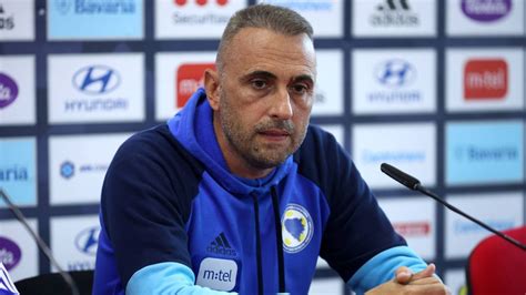 В Босна решават за Петев след Нова година