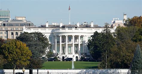 Белый дом США не планируют направлять военных инструкторов или войска на Украину Новости Mail