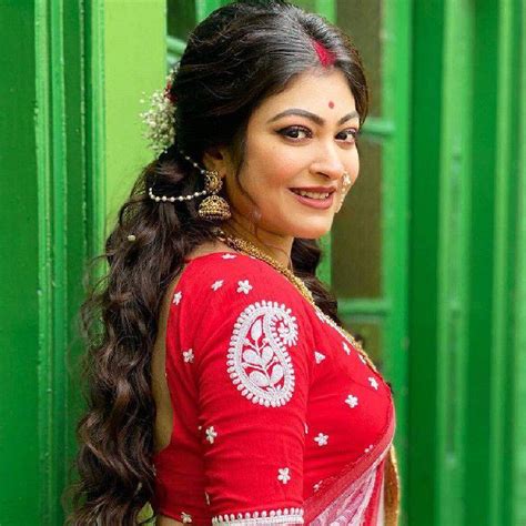 Rooqma Ray সাত পাকে বাঁধা পড়লেন রুকমা রায় সিঁদুরদানের ছবি ভাইরাল