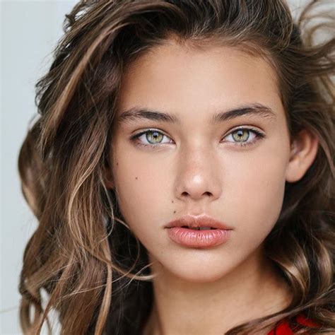 Laneya Grace Beautiful Green Eyes The Most Beautiful Girl Teen Models