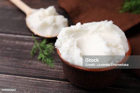 나무 테이블에 그릇에 담긴 맛있는 돼지고기 라드 클로즈업 텍스트를 위한 공간 0명에 대한 스톡 사진 및 기타 이미지 0명 건강한 생활방식 건강한 식생활 Istock