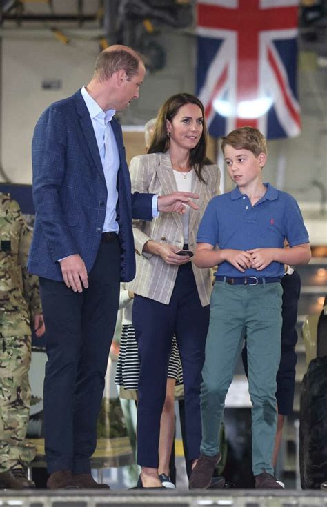 Nouveau Portrait Du Prince George De Galles Pour Son 10e Anniversaire