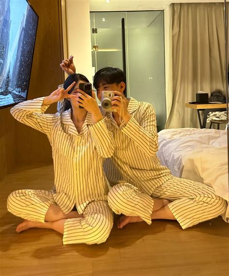 11할인세트가격 스트라이프패턴잠옷 커플잠옷 크리스마스 파자마파티 기념일 신혼부부 잠옷세트 홈웨어