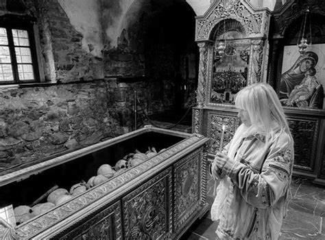 3 март Лили честити националния празник от знакова църква СНИМКА