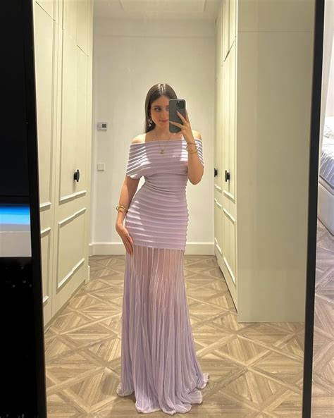 10 Cosas Que No Sabías De La Popular Influencer Roro Bueno Us Weekly